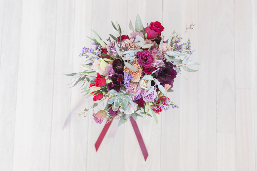 How to photograph a wedding bouquet - momentsphotography.com.au