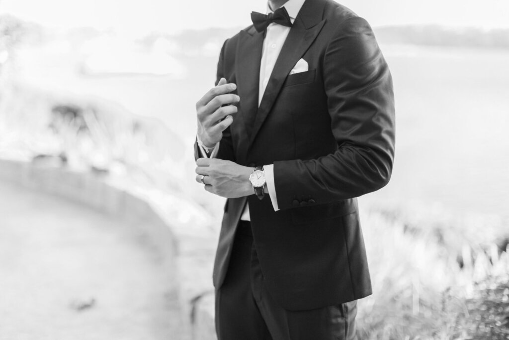 20 wedding poses for introverts to elevate your photography ...